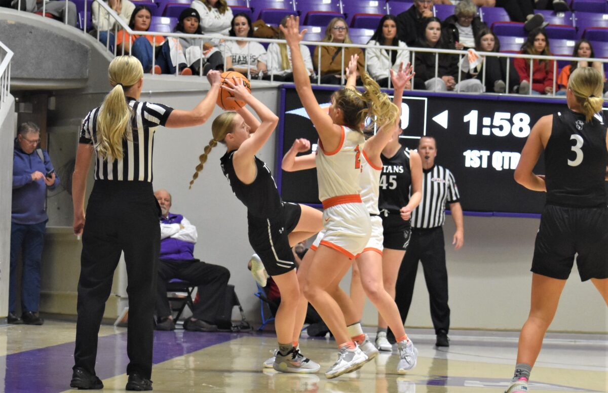 Skyridge girls basketball plays its game to beat Syracuse in 6A ...